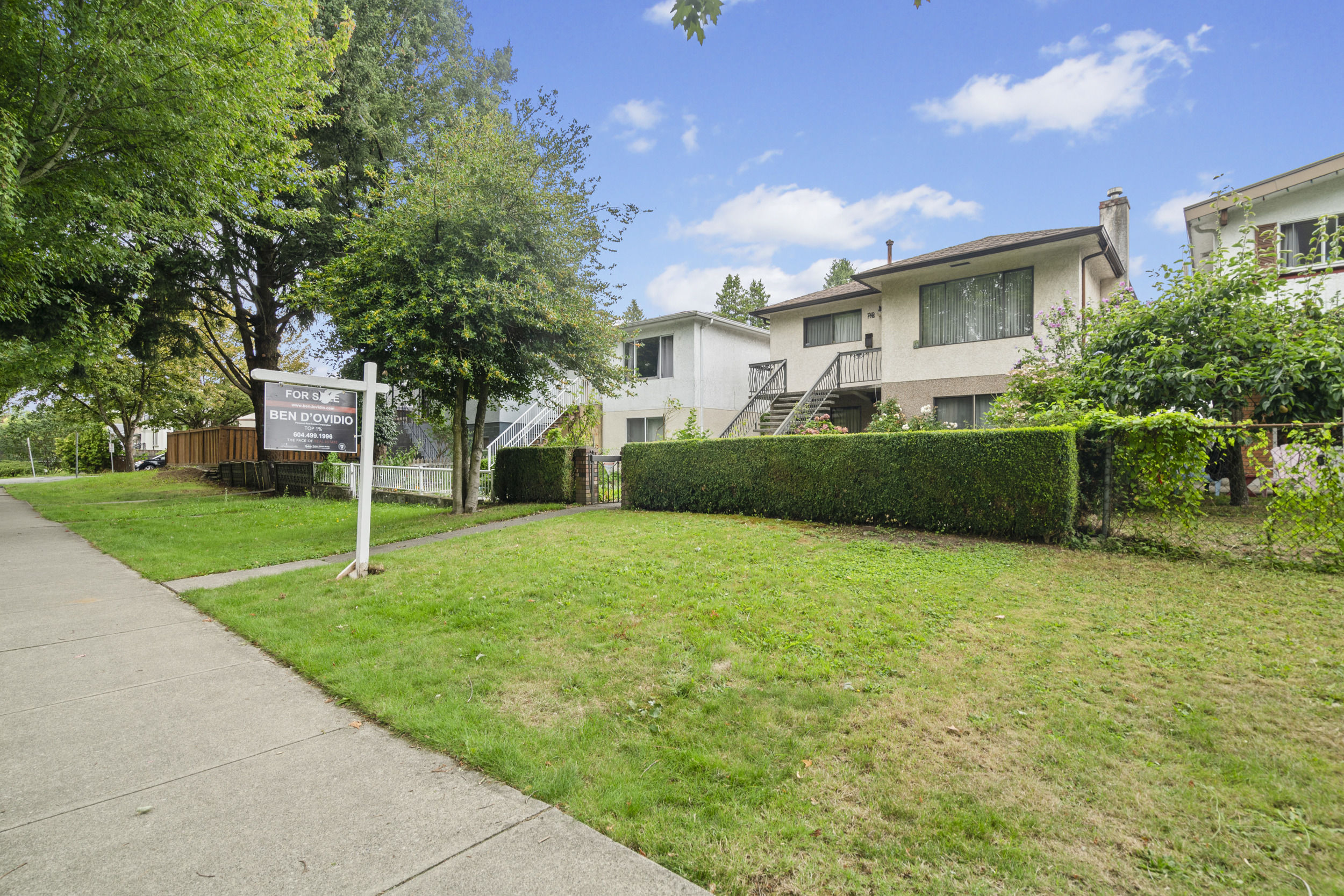 748 Rupert St, Vancouver, BC V5K 4K9, Canada