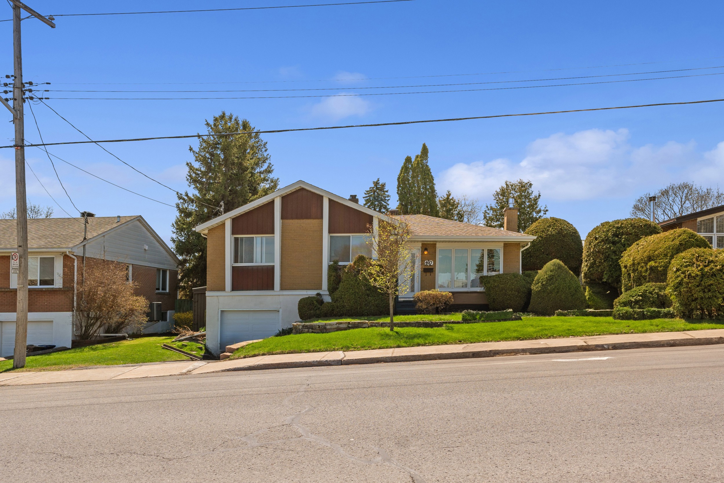 142 Bd Léger, Laval, QC H7G 3S7, Canada