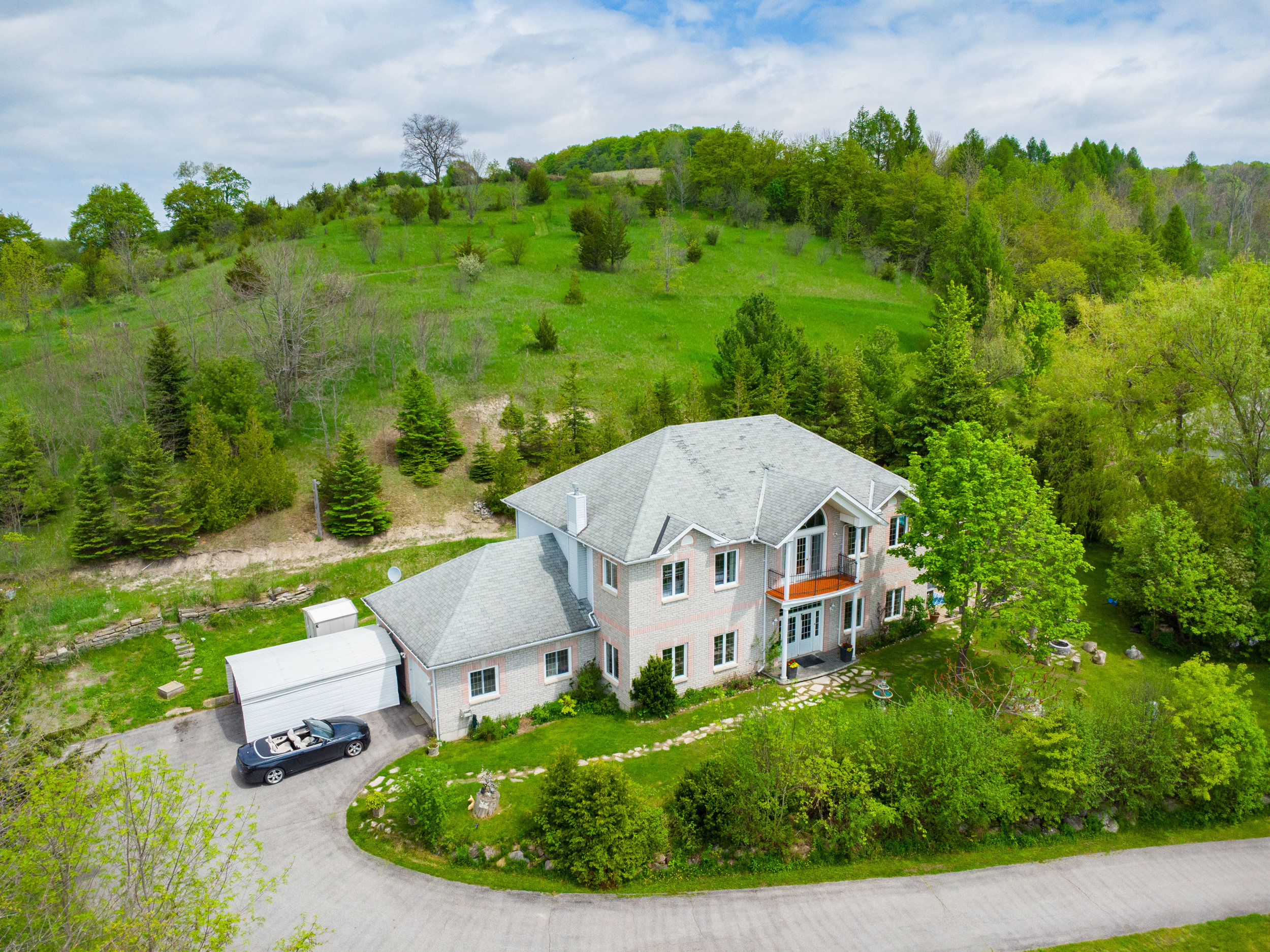 9888 Hutsell Rd, Baltimore, ON K0K 1C0, Canada